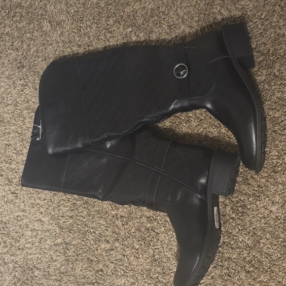St. John's Bay | Shoes | St Johns Bay Boots | Poshmark